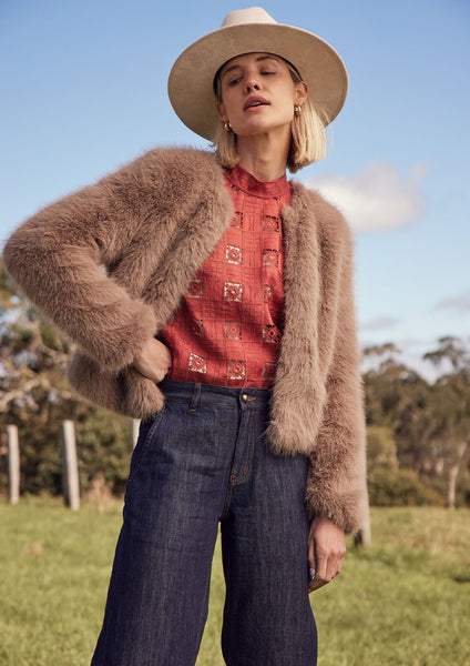 Zoe Kratzmann Flint Jean – Khlassik